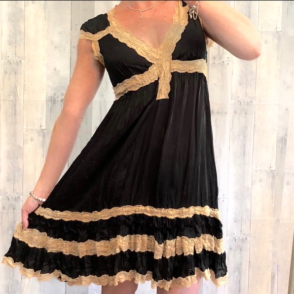 Super Star | Dresses | Super Star Black Crinkle Honeyed Gold Lace Dress ...